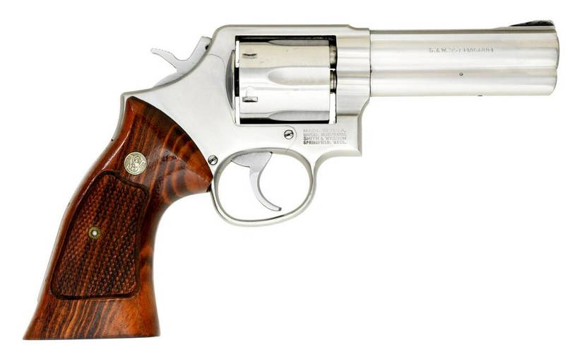 Smith & Wesson Model 681 1 Da Revolver.