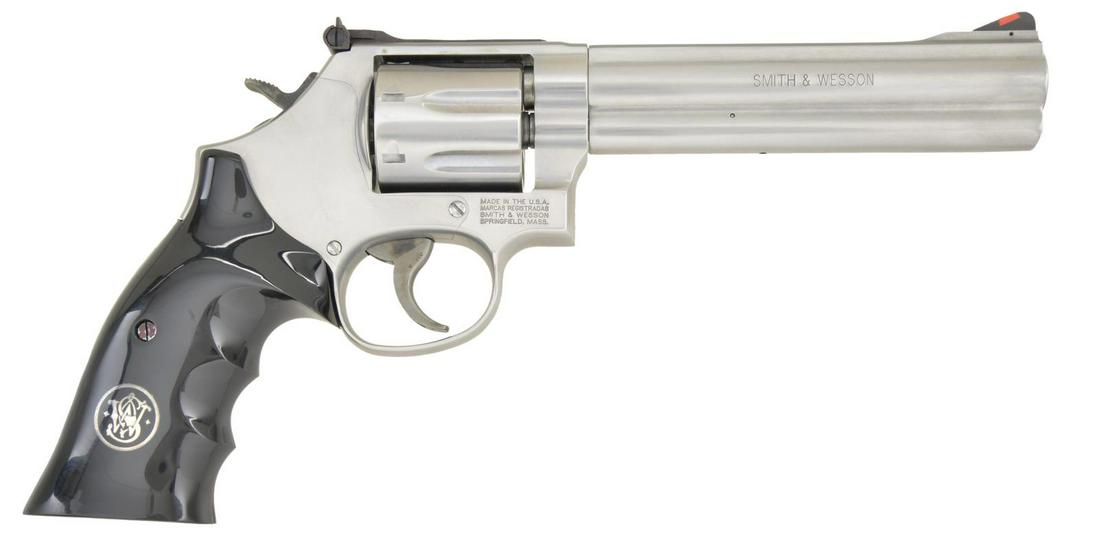Smith & Wesson Model 686 6 Revolver.