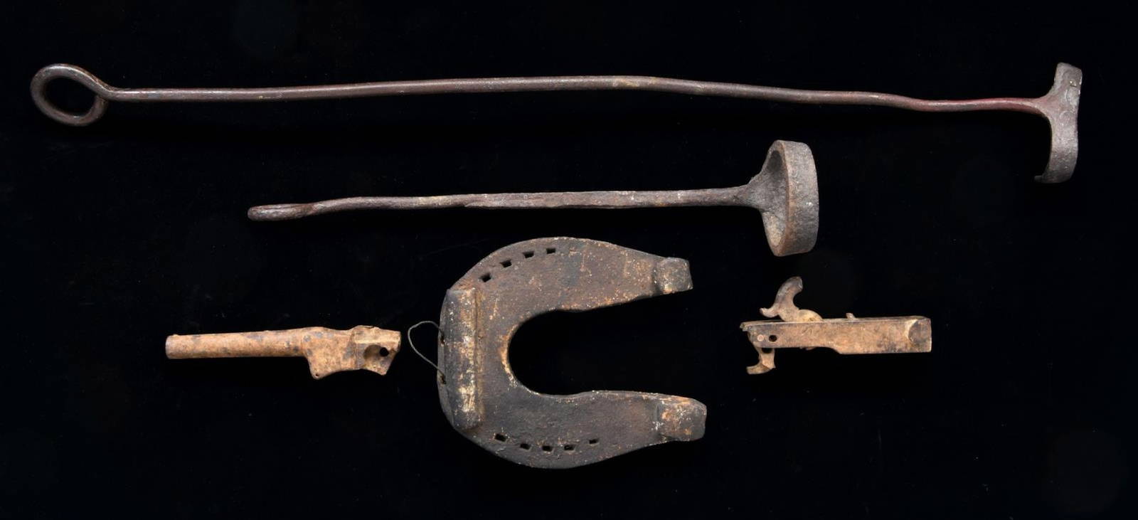 Iron Western Relics. Auction