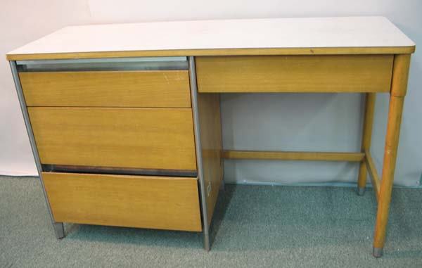 Contemporary Vinyl Top Desk W/ Single Drawer