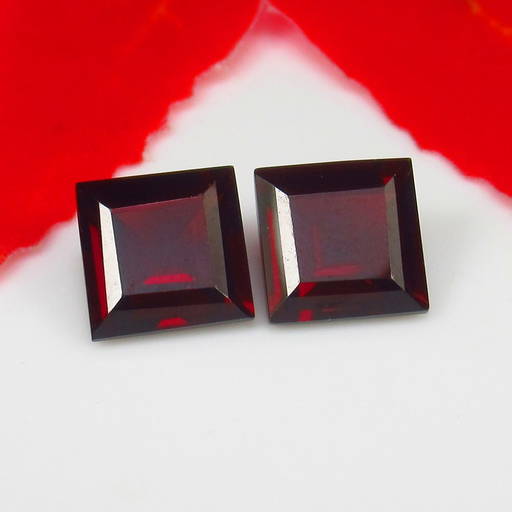 6.23 Ct Natural Rhodolite Garnet Almandine Red Square Cut Pair