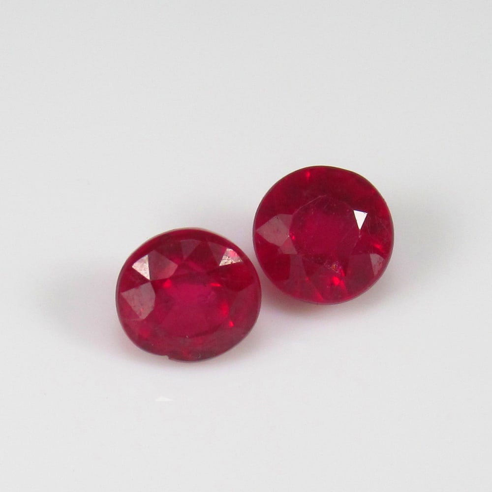 2.47 Ct Natural Blood Red Ruby Round Cut Pair Auction