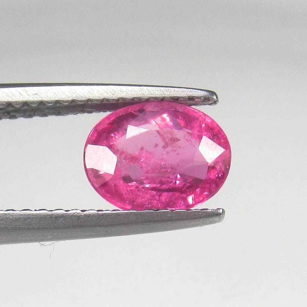 Buy 1.14 Ct Natural Pink Spinel Oval Cut | Gems Auction In Bangkok