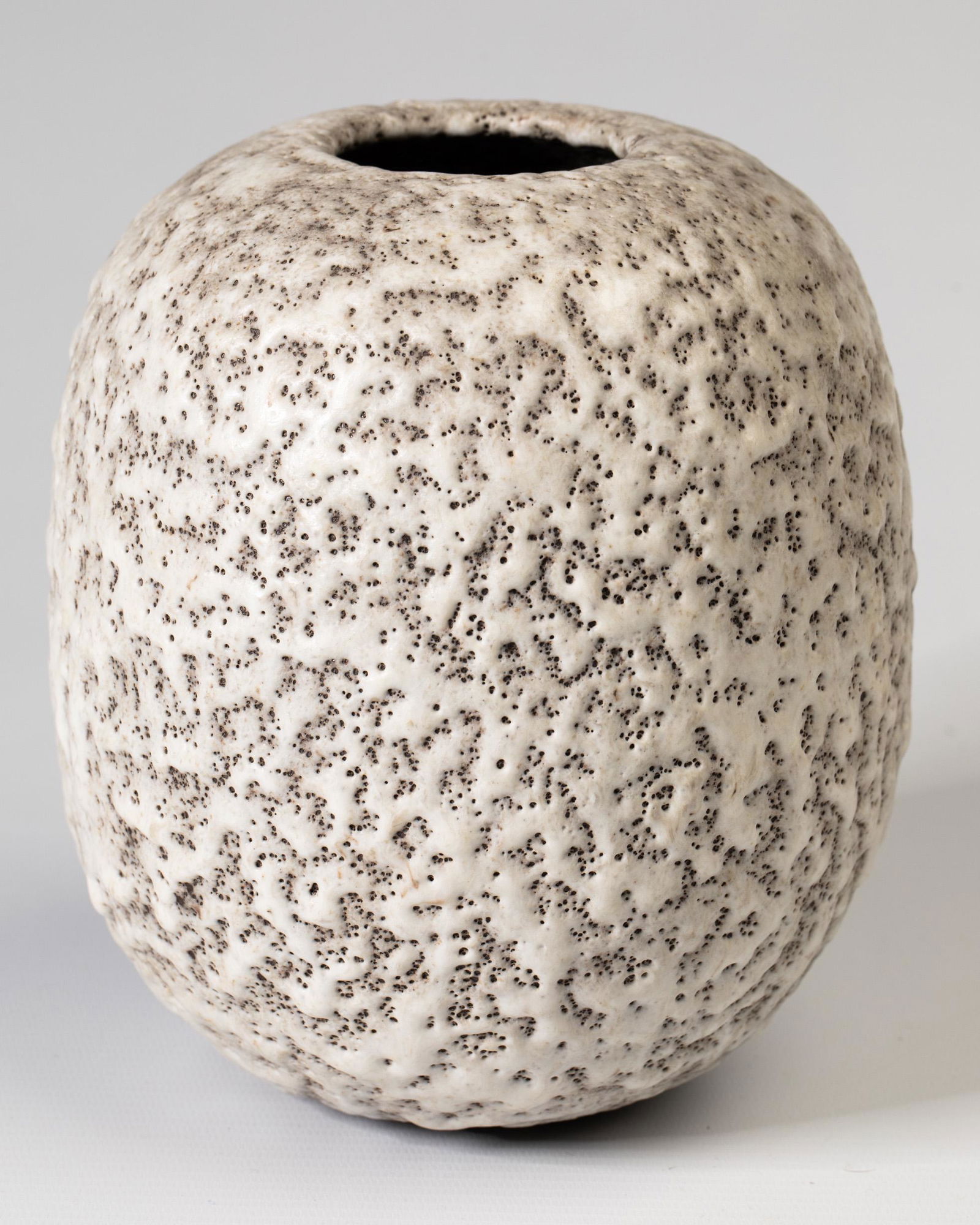 Lucie Rie, Vase