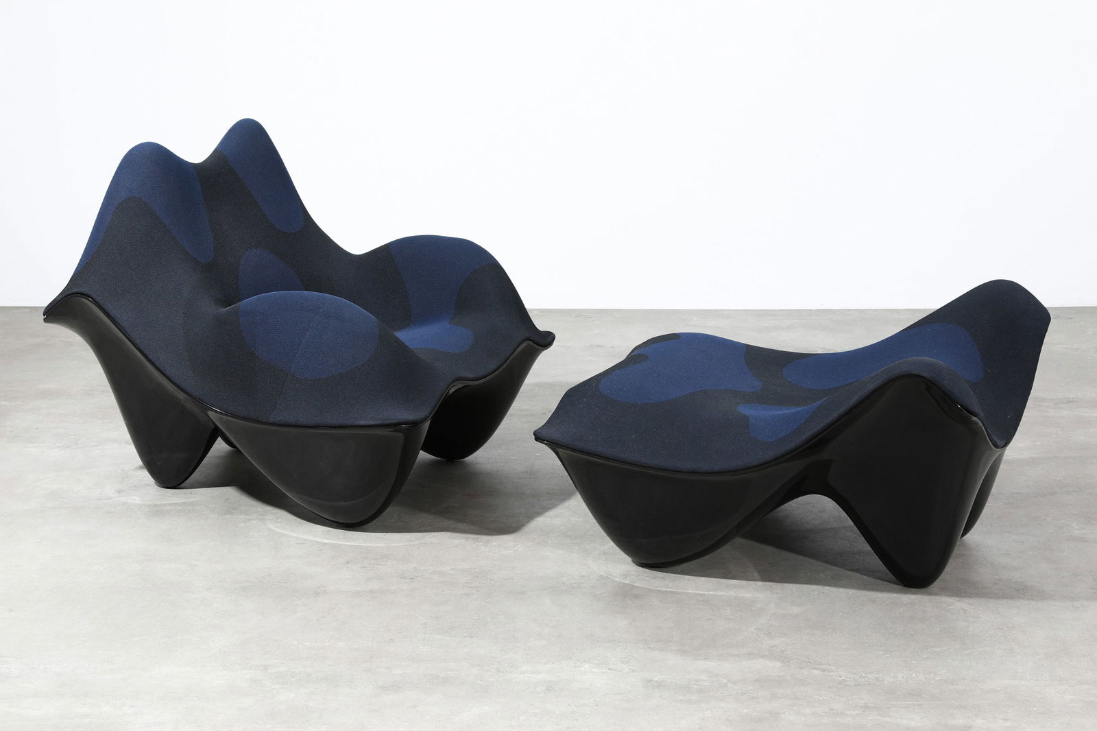 Greg Lynn, Vitra, Lounge Chair, Model Ravioli + Ottoman Auction