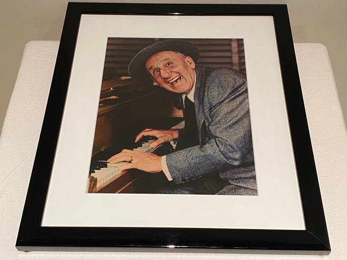 Certified Jimmy Durante Signed 8 X 10 Coor Photograph