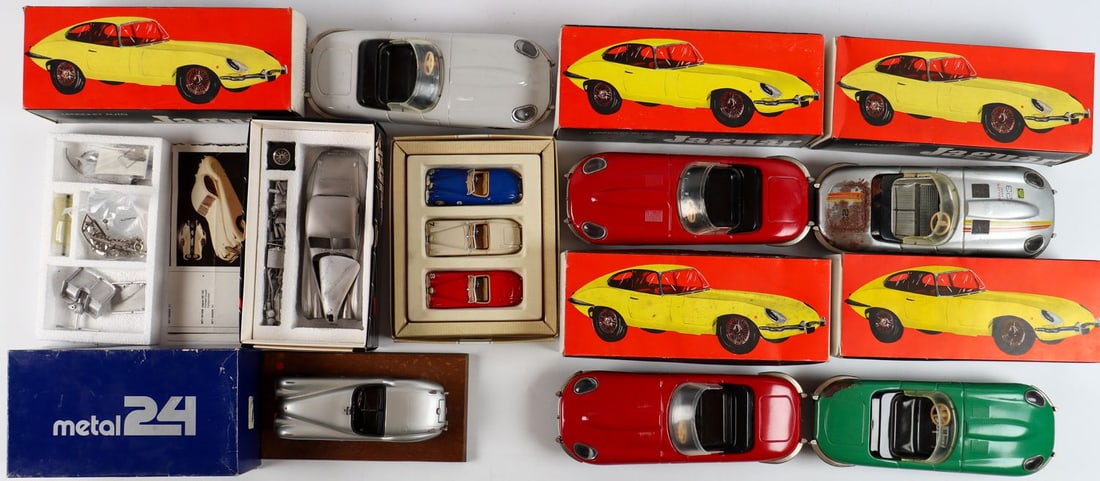 Gabriel Model Sj Duesenberg Town Car 1:18 Scale Classic Gabriel Model Sj Duesenberg Town Car 1:18 Scale Classic