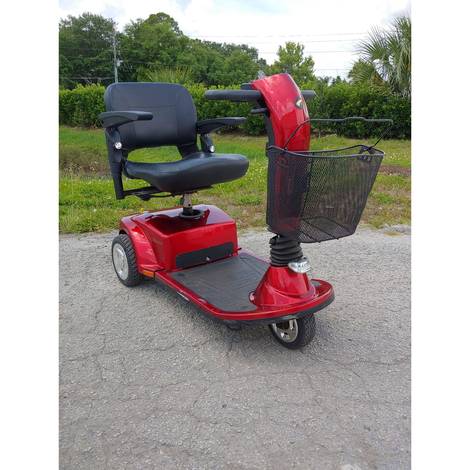 3 Wheeled Golden Companion Gc340 Scooter