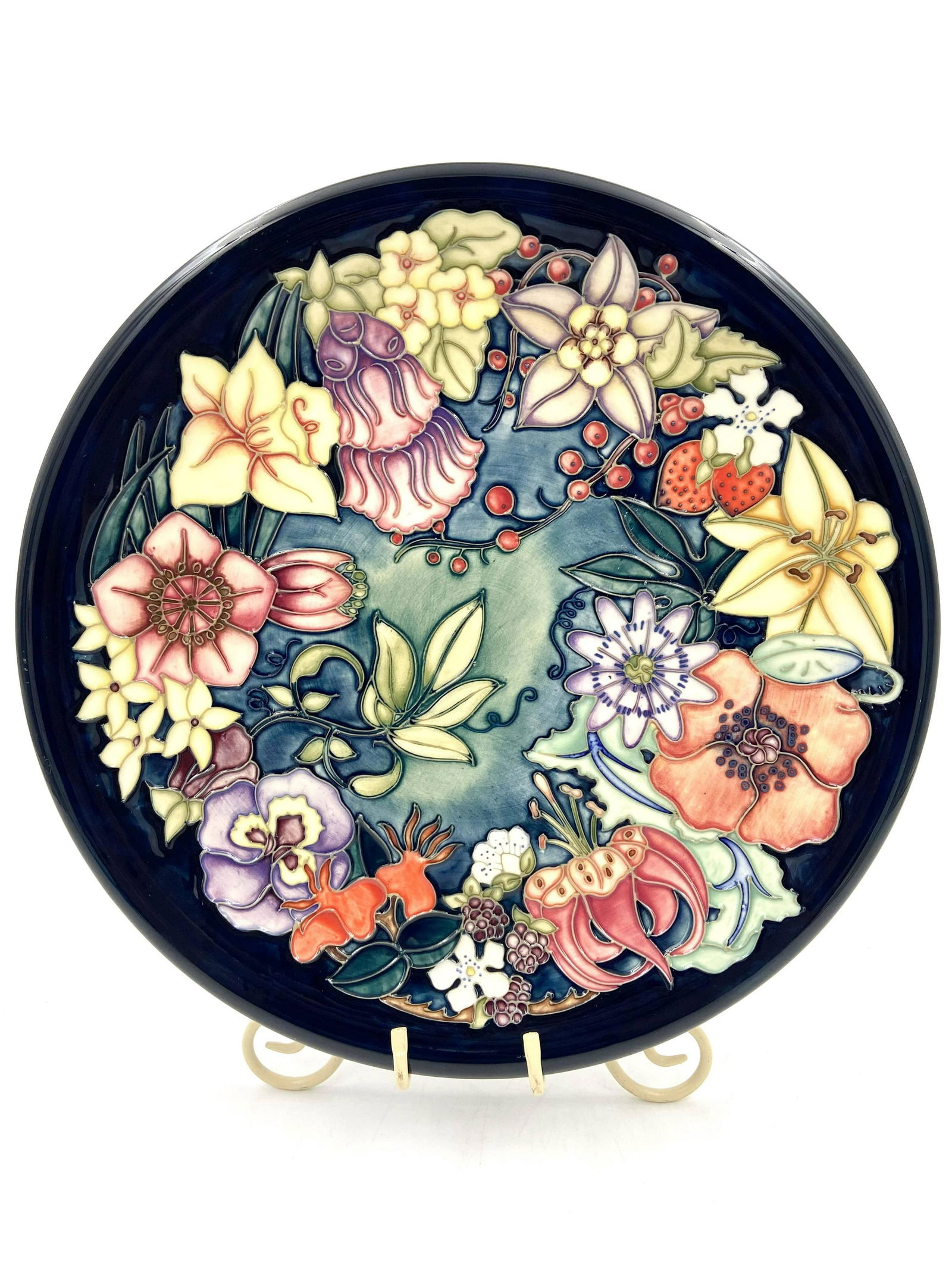 Moorcroft Carousel Charger â€“ Limited Edition 132 | Barnebys