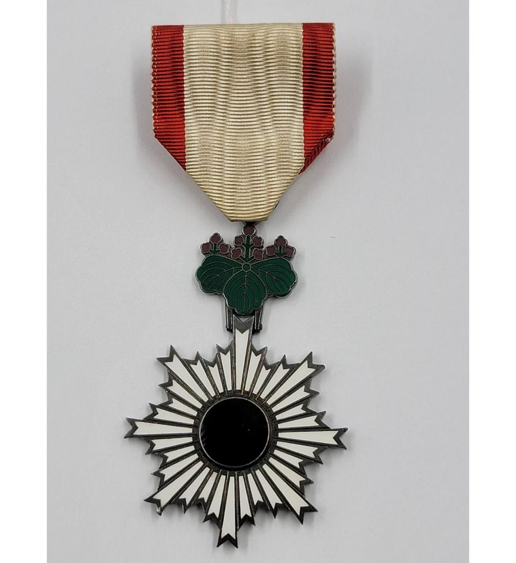 Wwii Imperial Japanese Order Rising Sun Medal