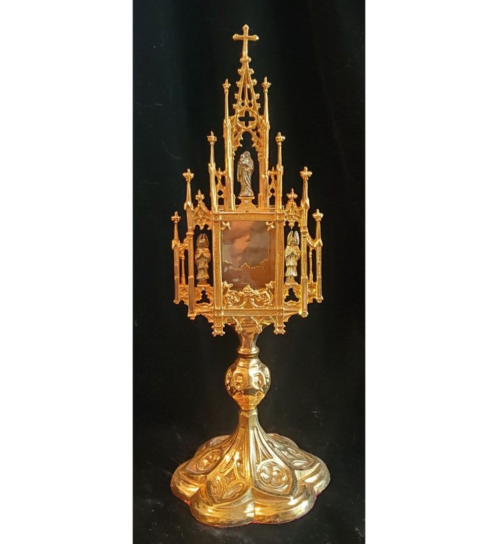 Superb Gothic Altar Reliquary With Flanking Angels Auction