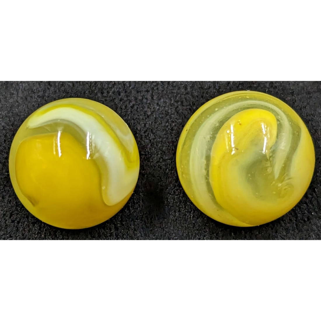 Marbles: Pair Of Akro Agate Lemonade Corkscrews Auction