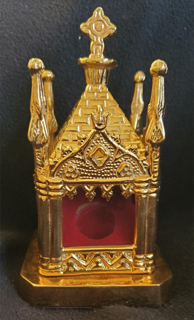 A Very Nice Gothic Display Shrine Reliquary For Your Precious Relic Auction