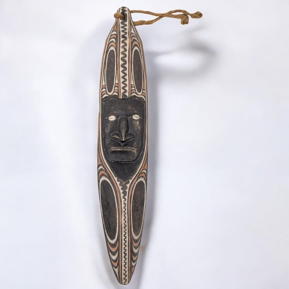 Vintage Papua New Guinean Tribal Carved Wood Wall Mask Auction