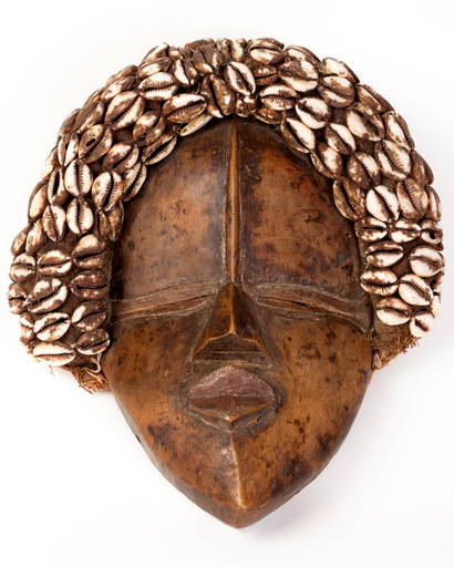 Seashell Mask, Deangle Dan Tribe, Ivory Coast
