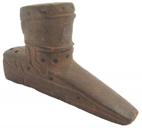 Ft. Ancient Pipe, Davis Coa, Pictured