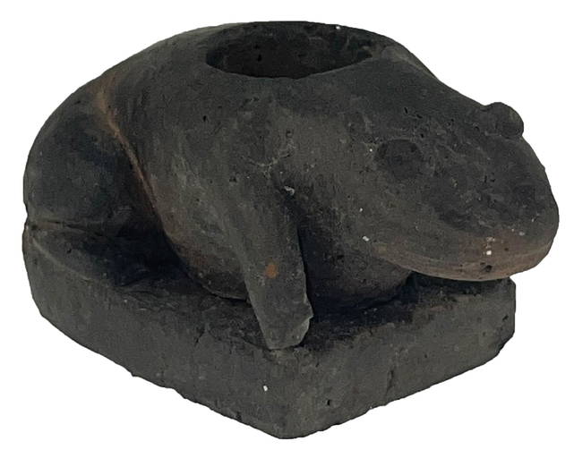 3 1/2" Frog Effigy Pipe. In. Wonderful Full Body Frog Effigy. Neat ...