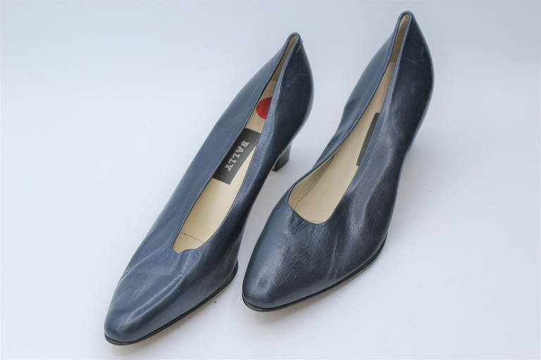 Bally Flex Leather Pump Heels Navy Blue