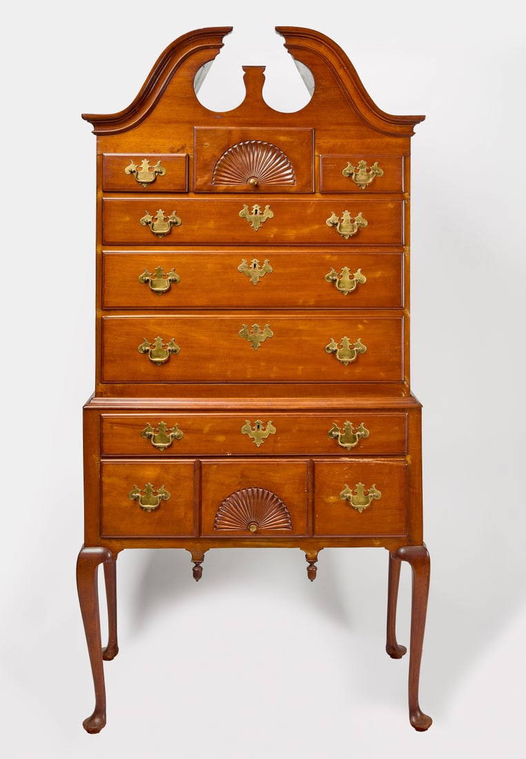 Bonnet Top Highboy Auction