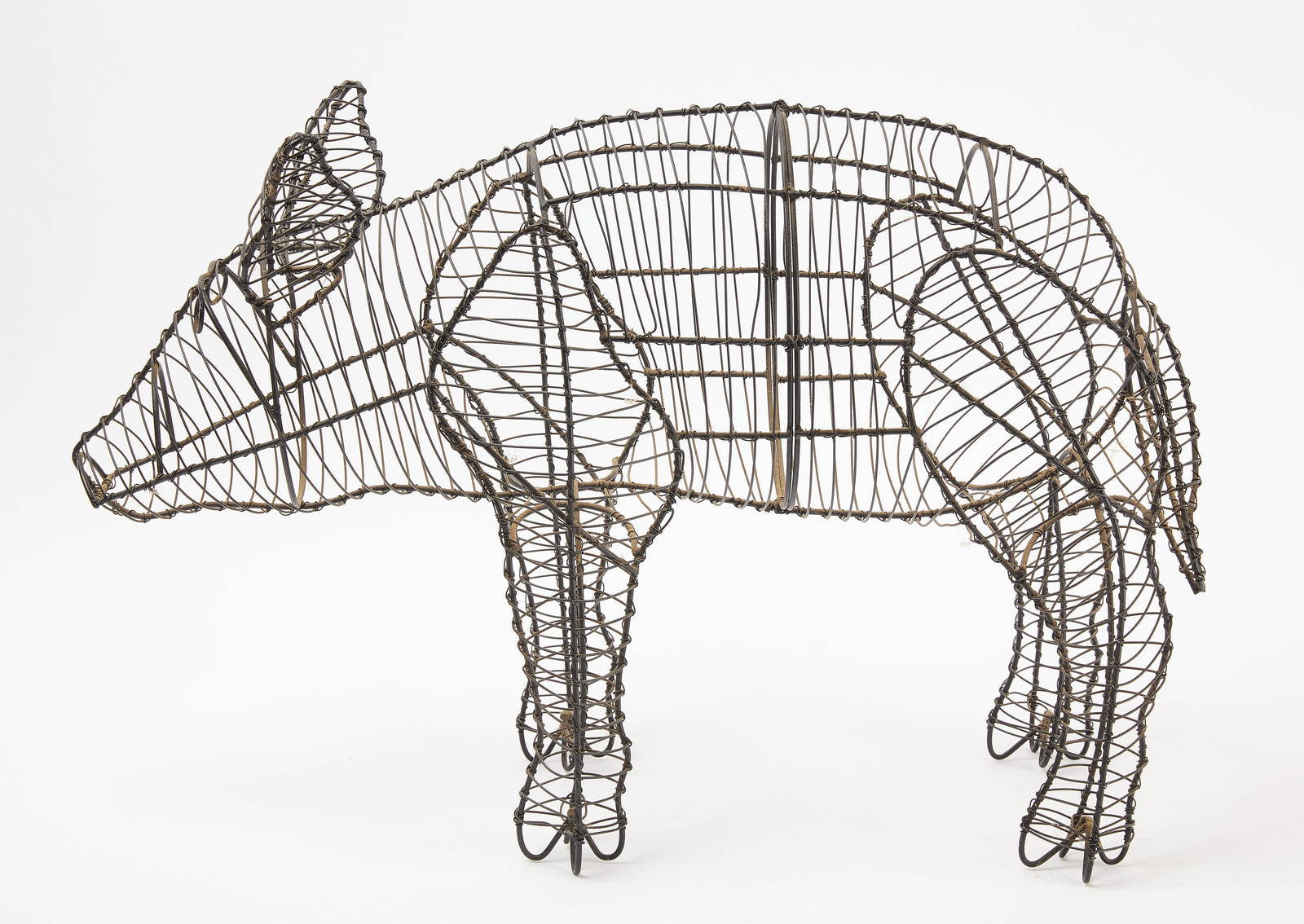 Wire Pig Auction
