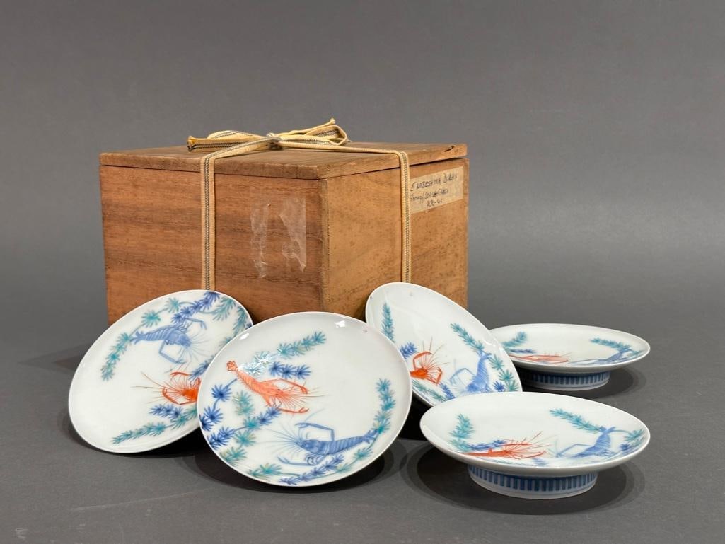 Five Japanese Nabeshima Porcelain Dishes Auction