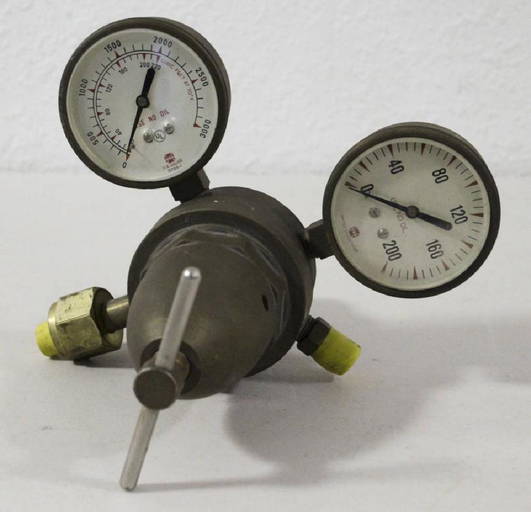 Type R 202 Valve With Dual Unites States Gauge