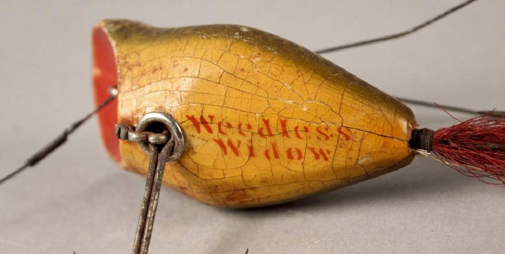 Vintage Heddon Weedless Widow Wooden Fishing Lure