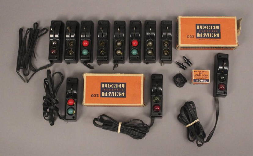 11 Lionel 022 Switch Controllers