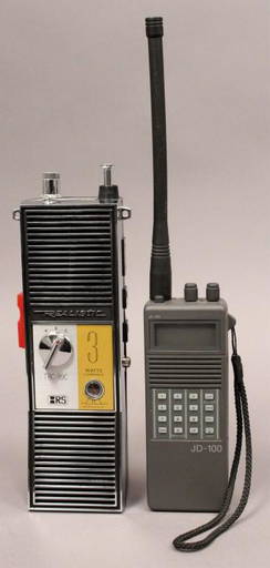 2 Hand Held Transceivers Sporty's Realistic