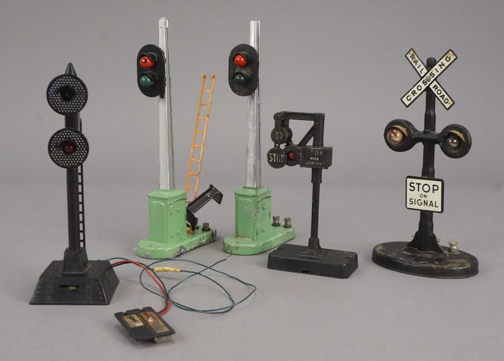 5 Assorted Model Train Lights & Signals