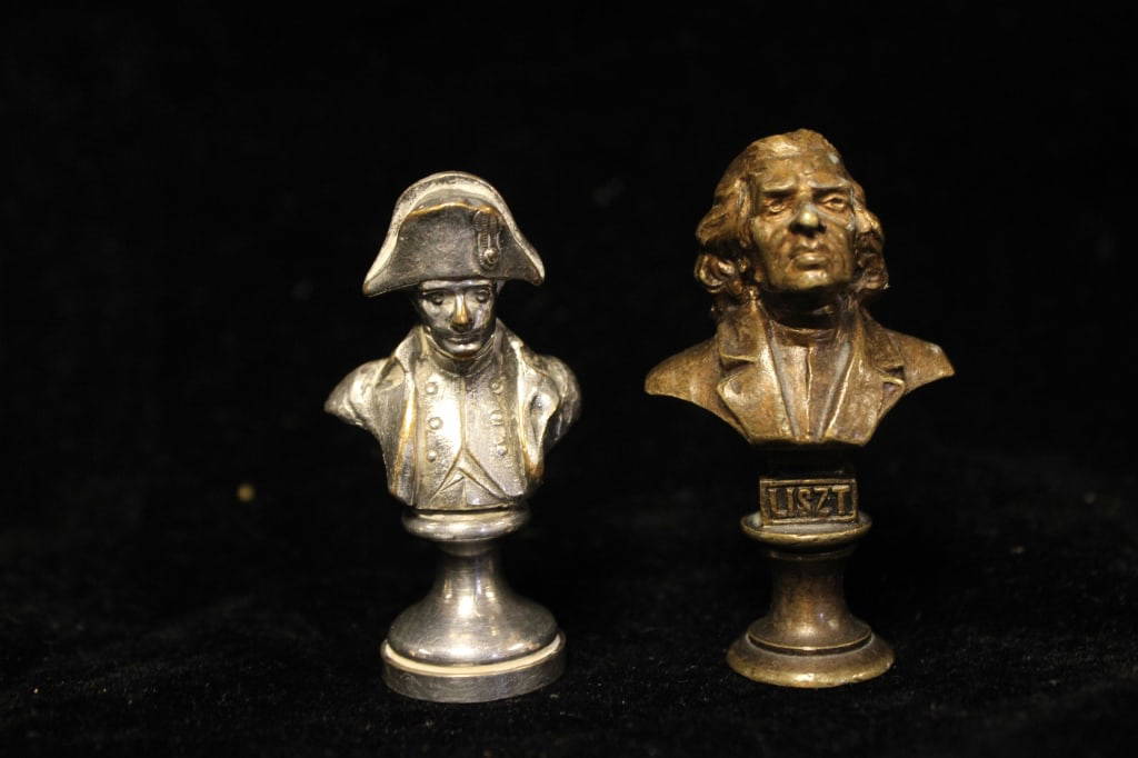 Two Napoleon Bonaparte Seal Auction