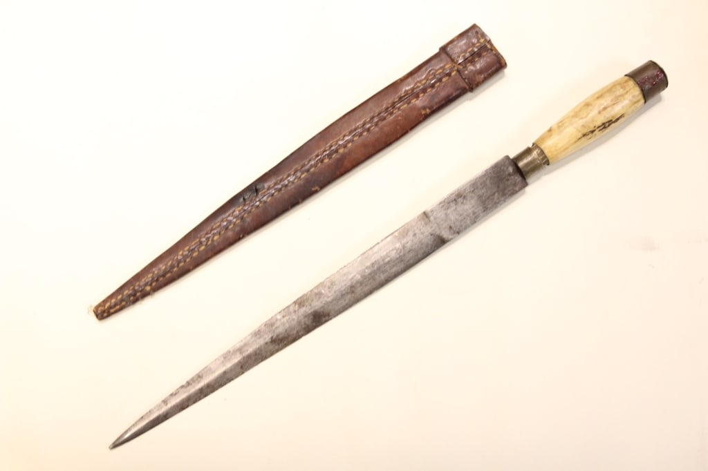 Vintage African Dagger Auction