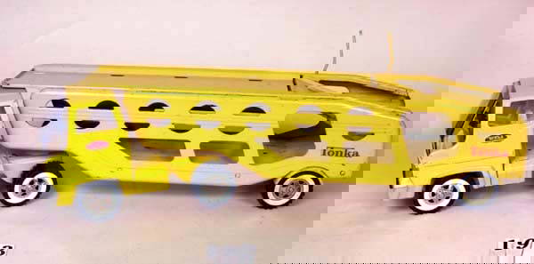 Tonka Turbine Auto Carrier Tractor Trailer