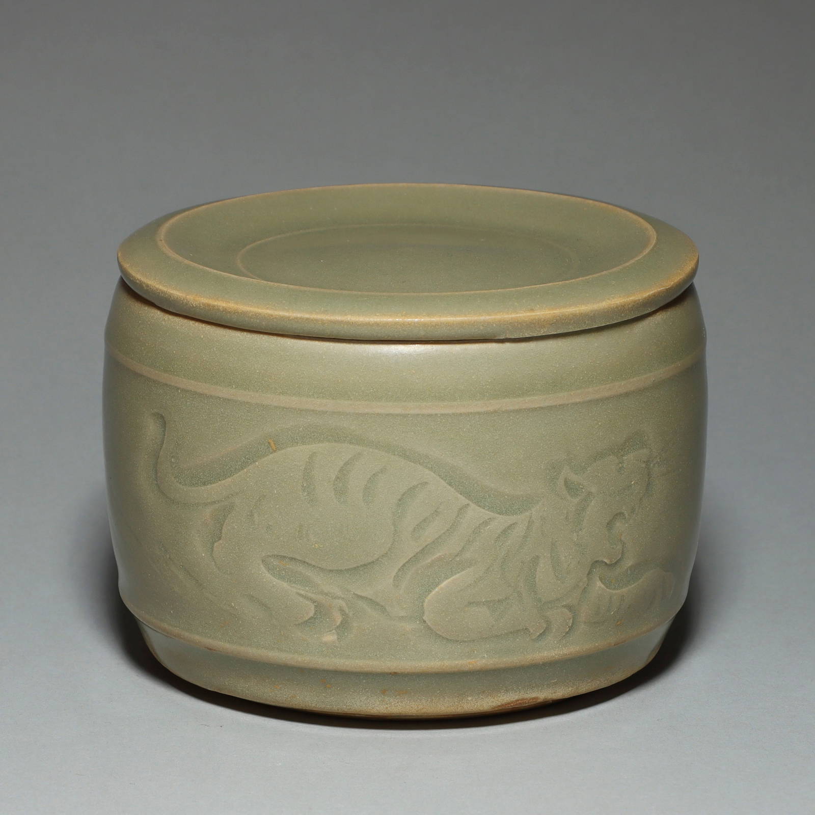 Song Dynasty Yue Kiln Tiger Grain Cover Pot Auction