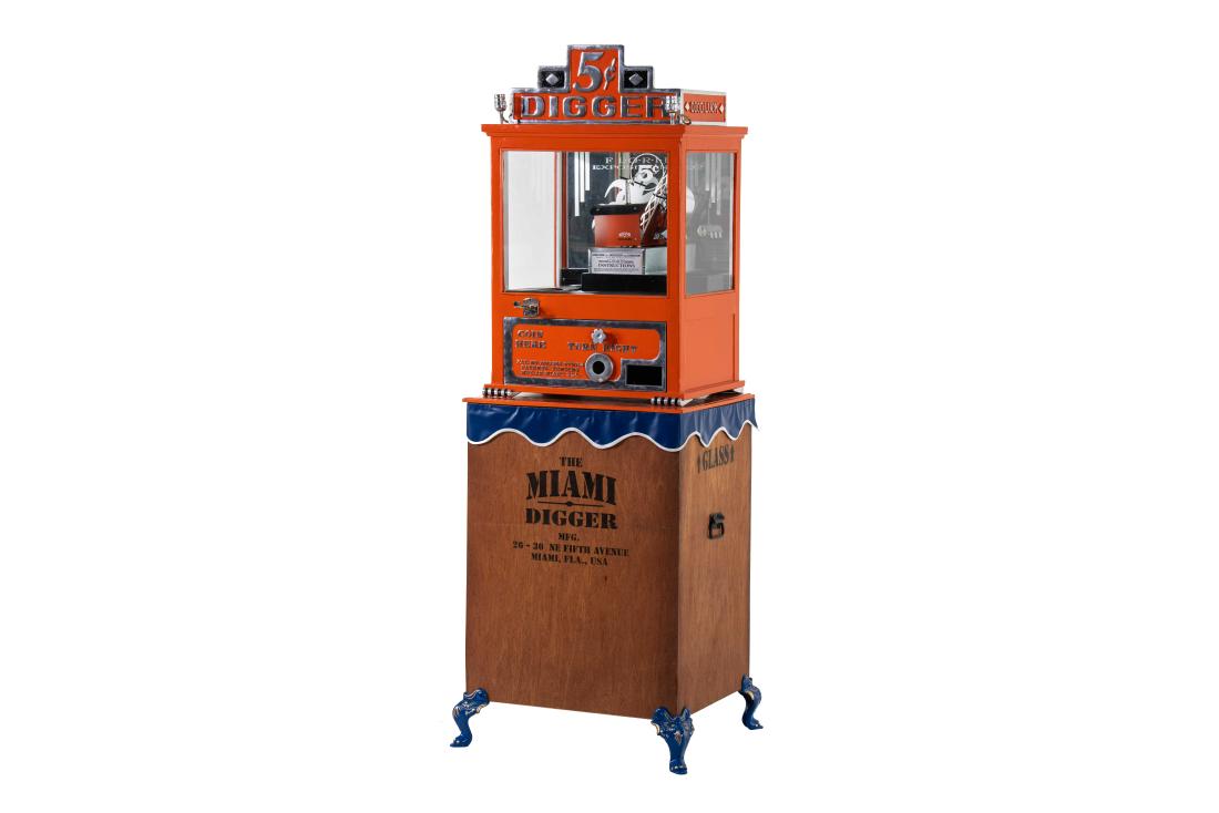 Coin Op Iron Claw Digger Machine