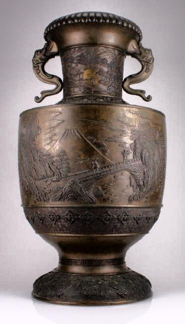 Large Signed Antique Bronze Japanese Urn