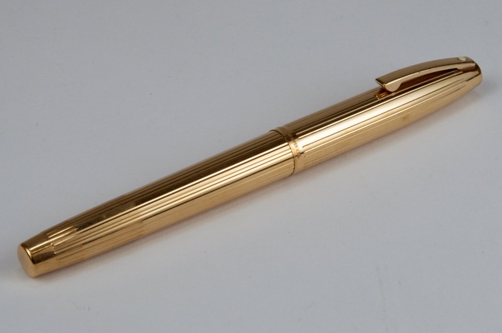 Vintage 14k Gold Nib Sheaffer Fountain Pen