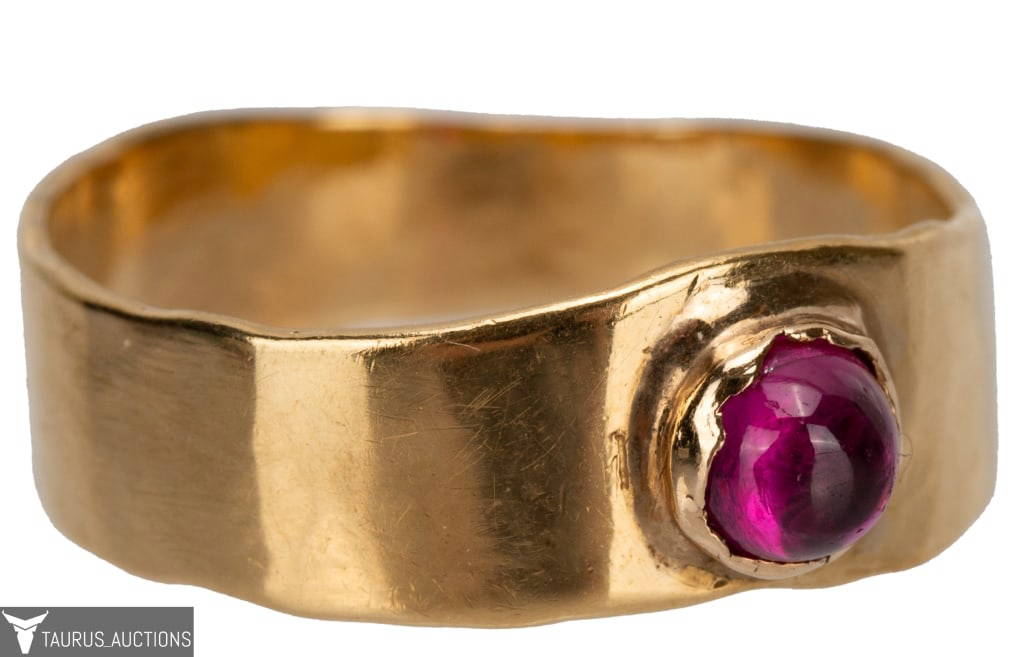 Antique 18k Gold Ruby Cabochon Band Ring Auction