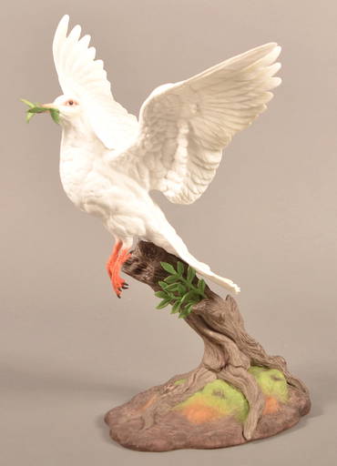 Boehm Porcelain "dove Of Peace" Figurine.