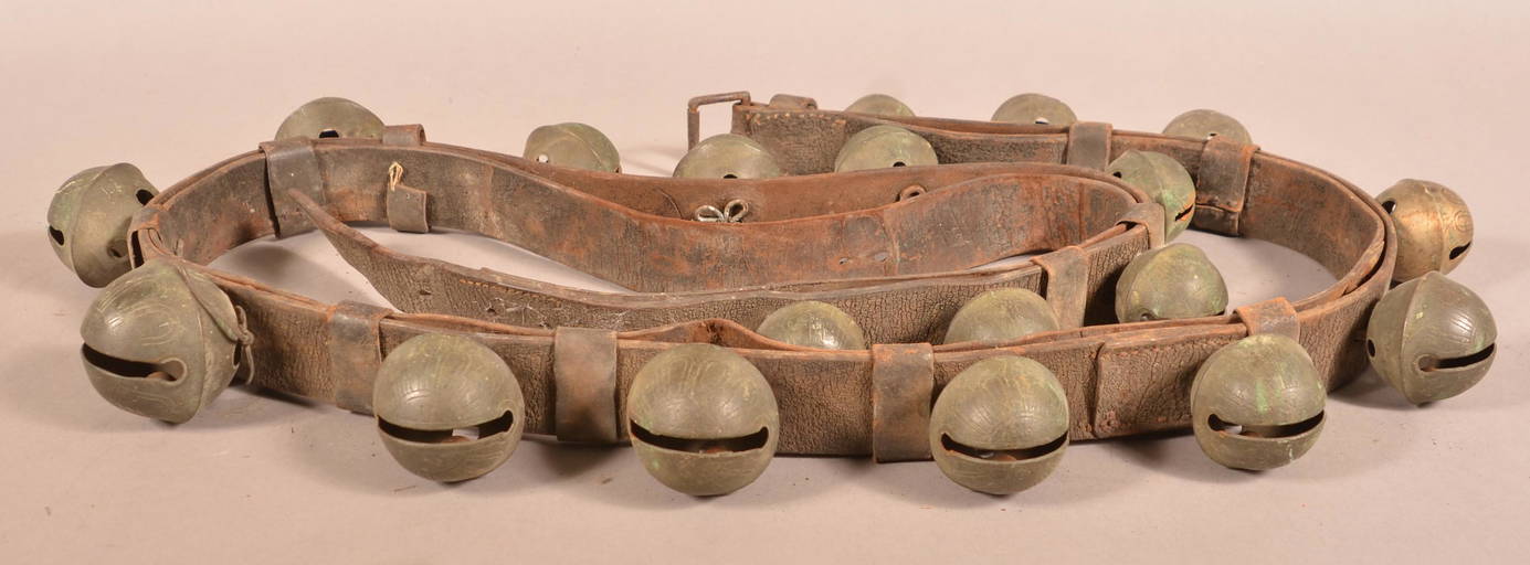 String of 19 Antique Brass Sleigh Bells. - Mar 05, 2022 | Conestoga ...
