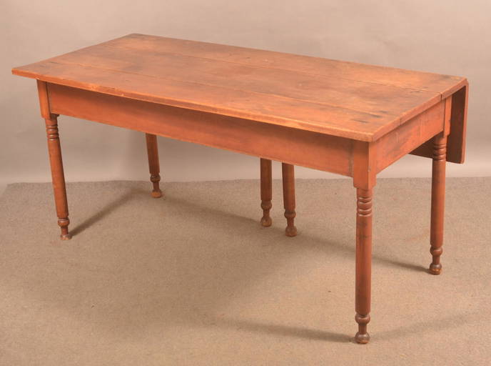 Pennsylvania Sheraton Cherry Gate Leg Farm Table.