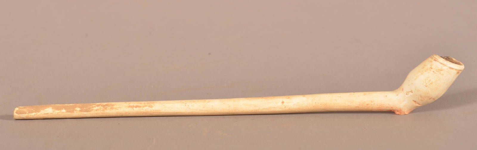 Fine Example Of A Kaolin Pipe. Auction