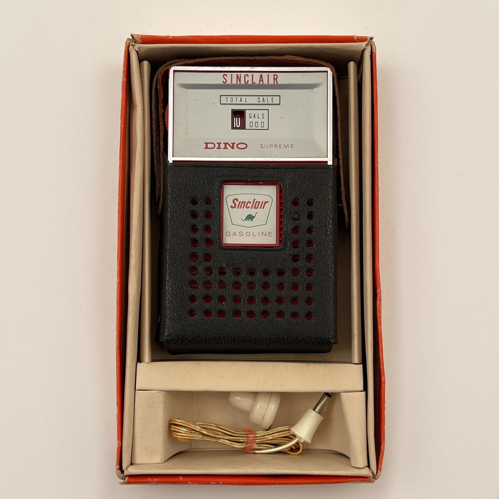 Vintage Sinclair Dino Transistor Radio with Box (#0162) on Jul 24, 2021 ...