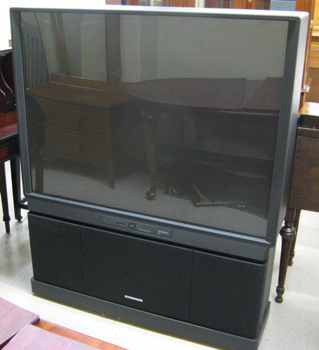 567: HITACHI 50" ULTRAVISION PROJECTION TV, model 50SB