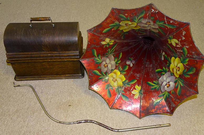 Edison Model C Victrola (#0136) on Mar 17, 2019 | Ralph Fontaine ...