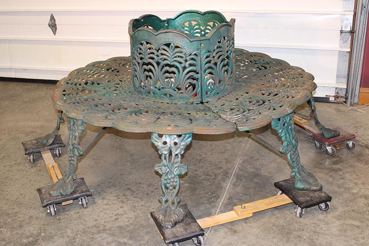 Super Vintage 6' Cast Iron Tree Surround (#0057) on Sep 26, 2021 ...