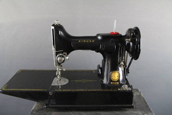 Singer Sewing Machine Model #121