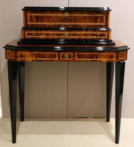 Reuge Music Box B 4006 with Side Table - Nov 28, 2022 | Market Auctions ...