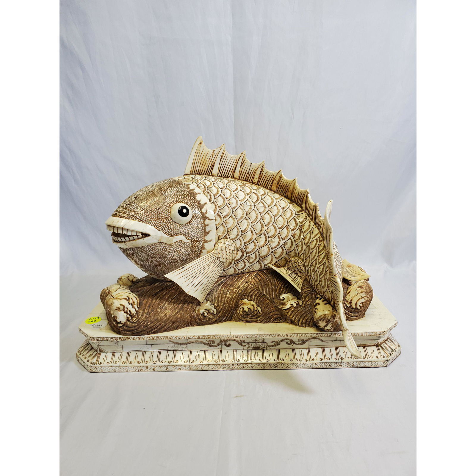 Chinese carved bone fish sculpture signed - Jan 04, 2020 | Orlando ...