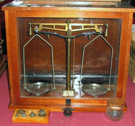 Antique Balance Scale In Wood & Glass Case Microid